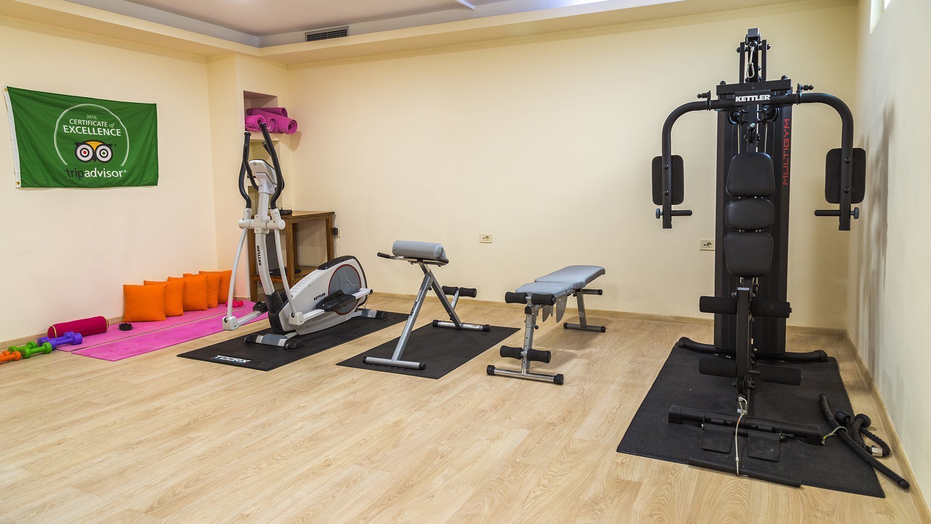 Luxury services in Crete - Halepa Hotel Chania